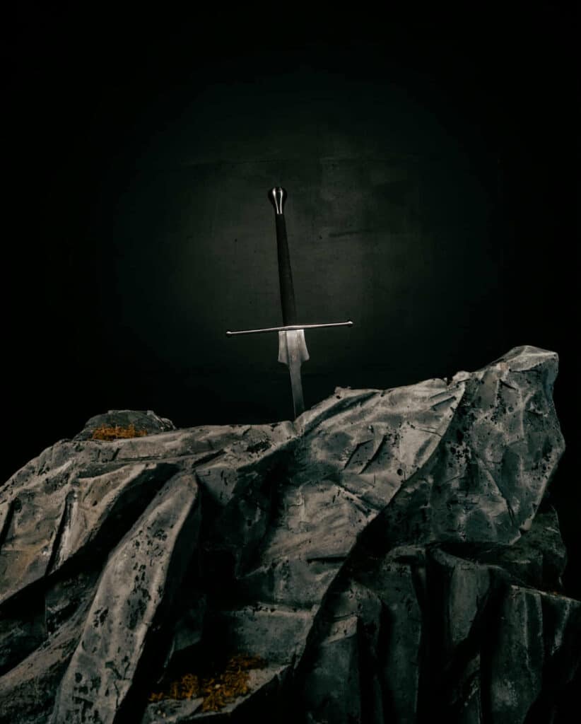 HEMA Swords & Feders | Haft Arms – Fast Worldwide Shipping - Hema Feders